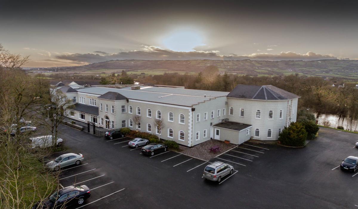 WHAT'S ON: Popular Irish Country signer to play at the Woodford Dolmen ...