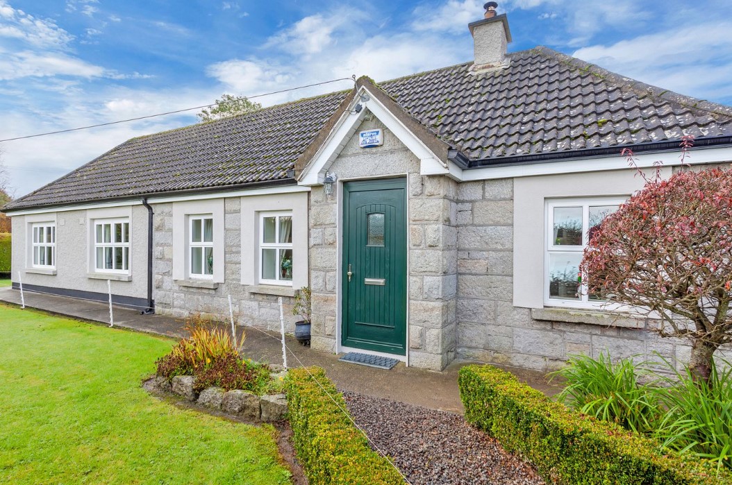 This three-bed family home is located on the edge of traditional Carlow ...