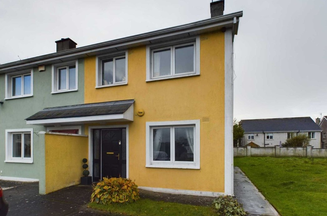 This modern and stylish three-bed home in historic part of Carlow is up ...