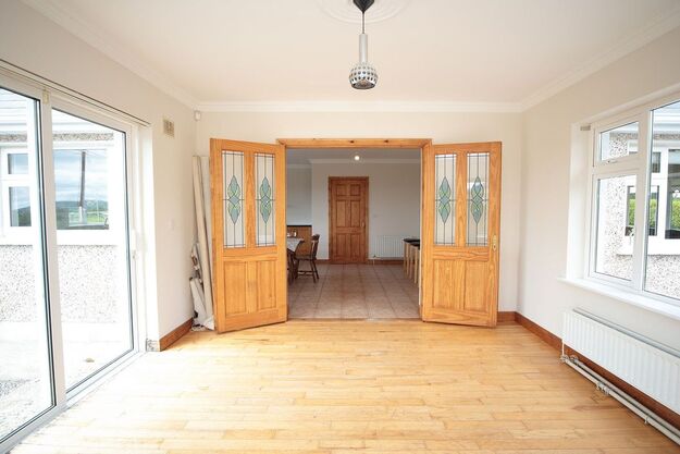 PICTURES: Large Family home in rural Carlow area available for €320,000 ...